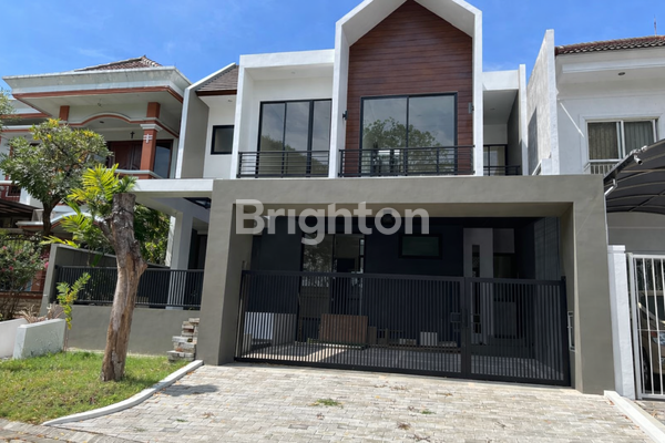 Dijual – Rumah Graha Family 2 Lantai Surabaya Barat
